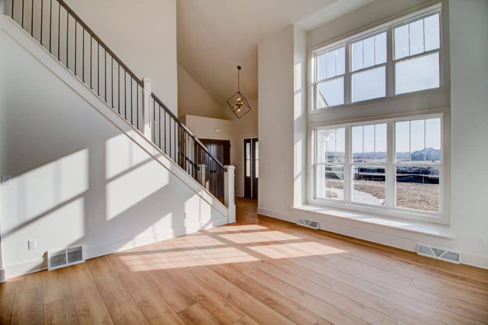 How to Clean Vinyl Windows in 6 Simple Steps - Vector Windows